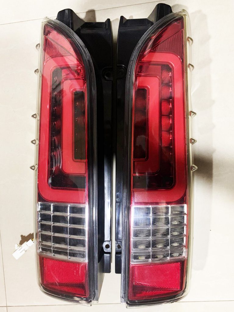 Toyota KDH tail light | TM Japan (Pvt) Ltd